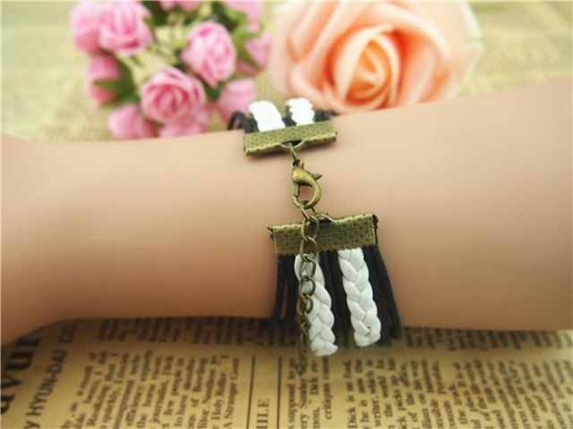 Handcuffs Leather Bracelet Love Watches And Clocks Nt0083 on Luulla