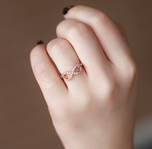 L 082402 Infinity Symbol Zircon Diamond Ring on Luulla